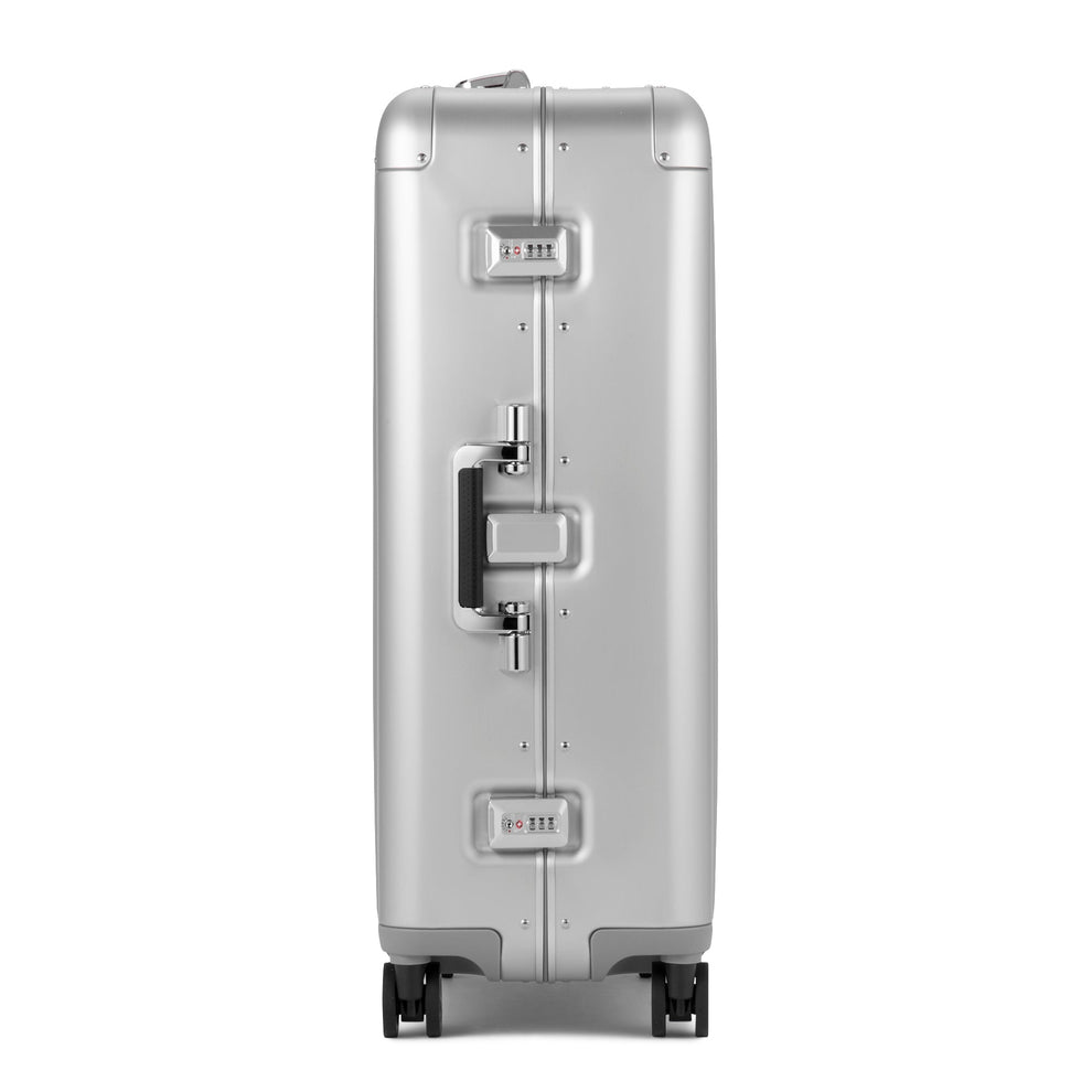 Classic Aluminum 3.0 | Large Travel Case 88L – Zero Halliburton