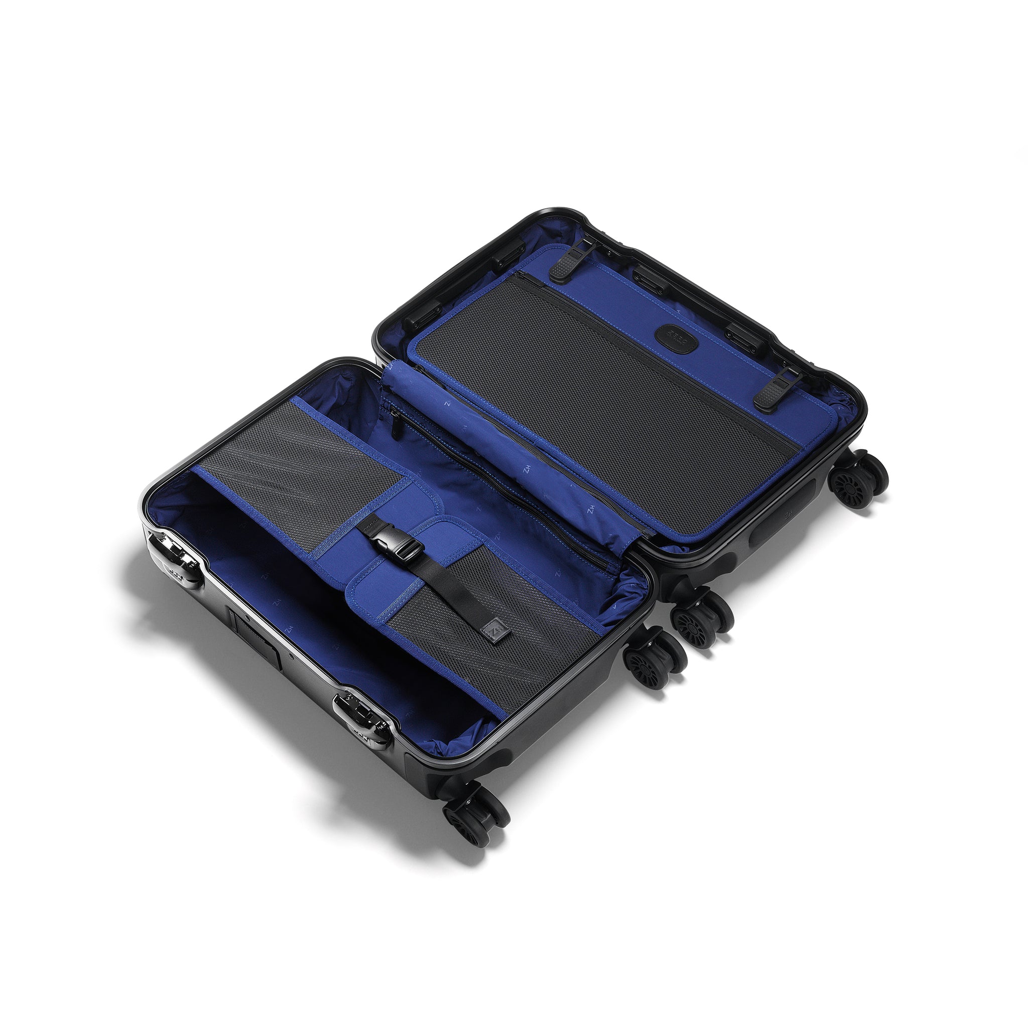 Pursuit Aluminum | International Carry-On Case | Zero Halliburton